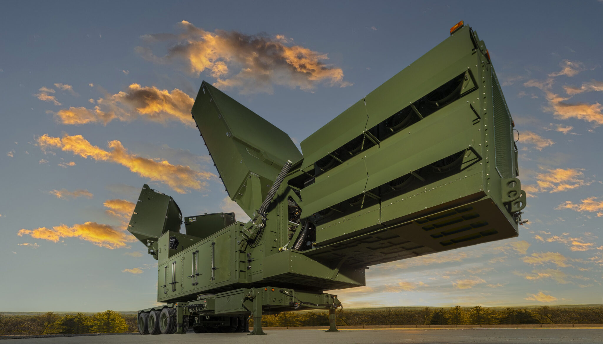 Army awards Raytheon $2 billion to begin LTAMDS production - Breaking ...